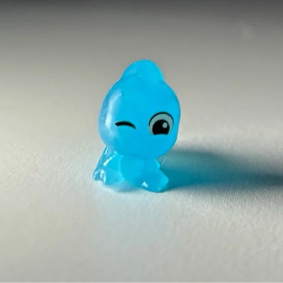 Disney | Toys | Disney Doorables Squish A Lots Series 2 Pascal Blue ...